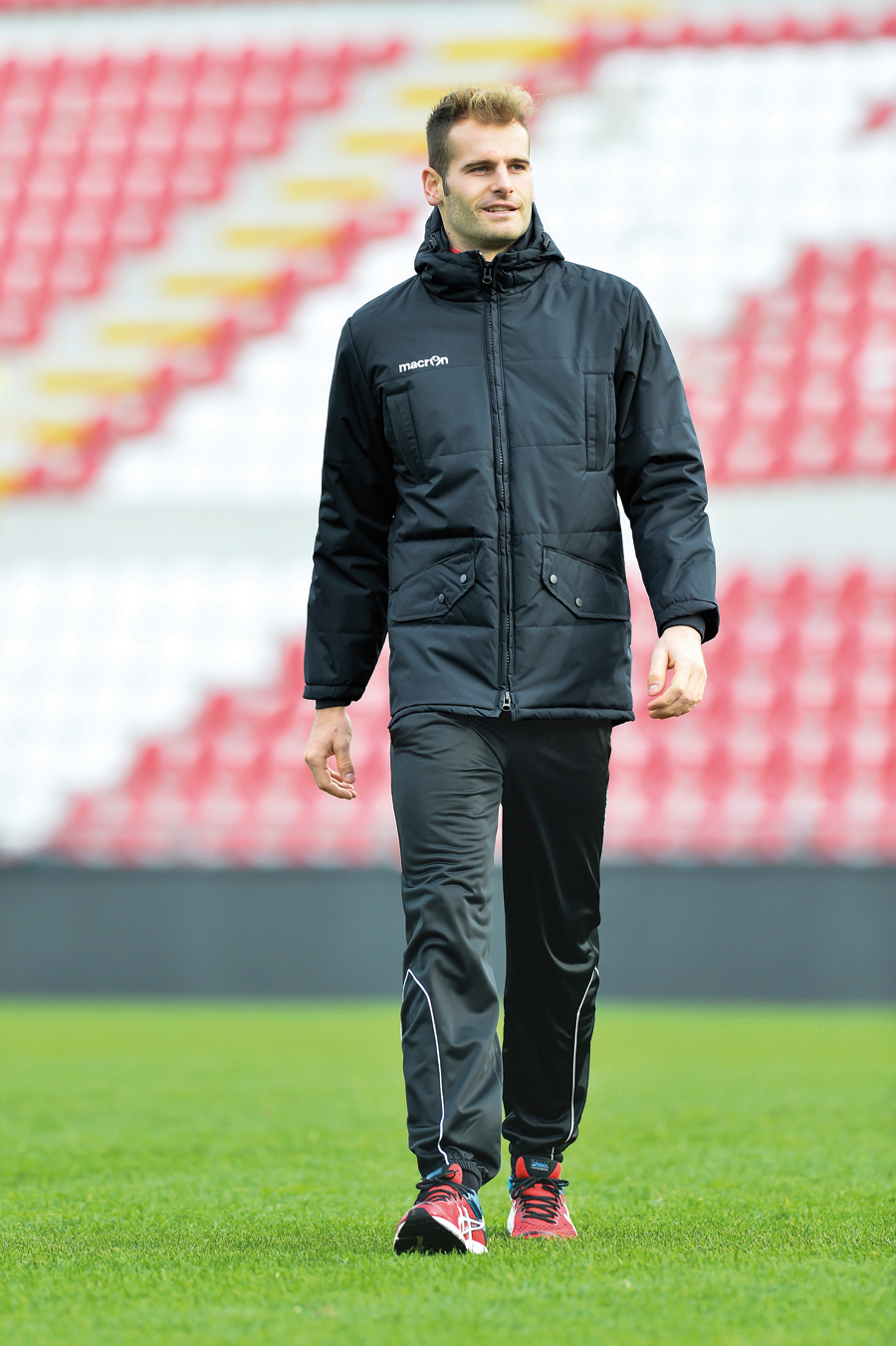 Adults Jacket | Macron Sports Hub Neath